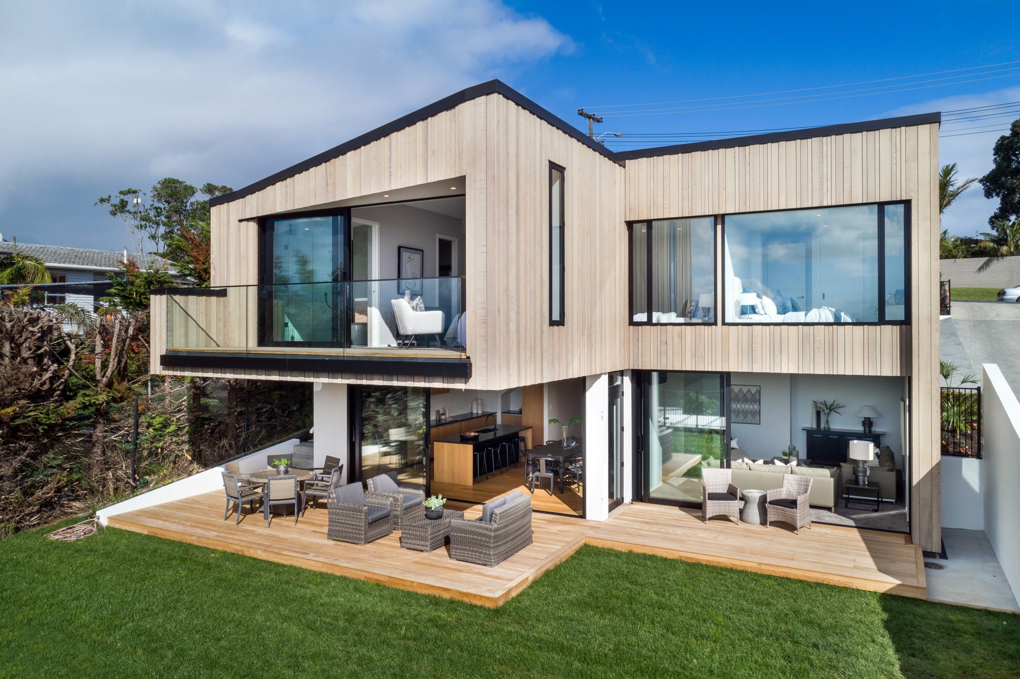 New Home Builds Auckland | Recladding | New Houses | Form Construction